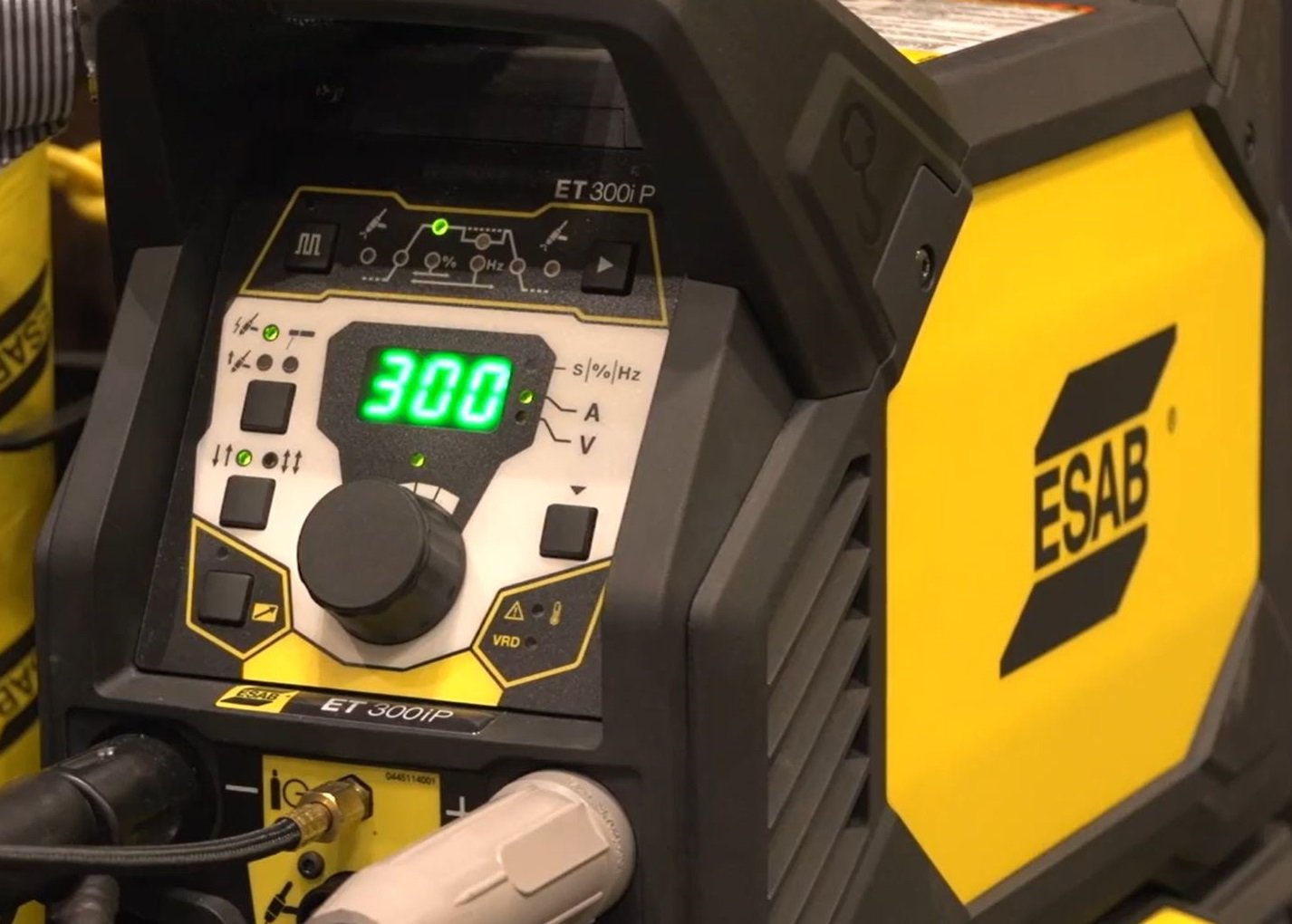 ESAB Renegade ET 300 IP Pulse l Argon Tig Kaynak Makinas 300 Amper ESAB Renegade ET 300 IP Pulse l Argon Tig Kaynak Makinas 300 Amper